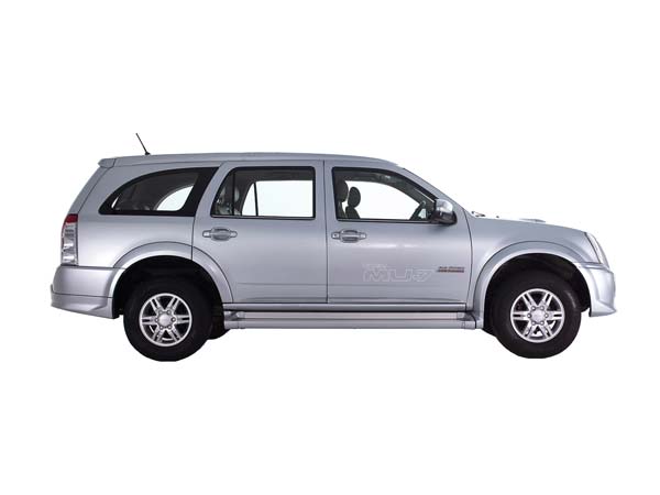 Dc Design unveils customised Isuzu MU-7 - Kannada DriveSpark