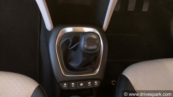 ಅತಿ ಕಡಿಮೆ ಬೆಲೆಯಲ್ಲಿ ಬಿಡುಗಡೆಯಾದ ಹ್ಯುಂಡೈ ಹೊಸ ಸ್ಯಾಂಟ್ರೋ - Kannada DriveSpark